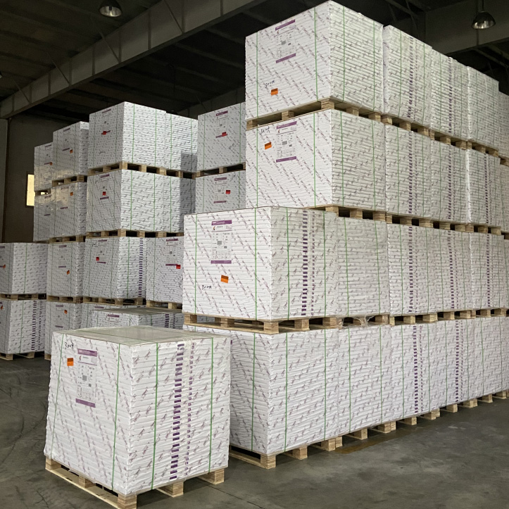 Wholesale Best selling glossy C2S Art paper/board in roll Manufacture ...